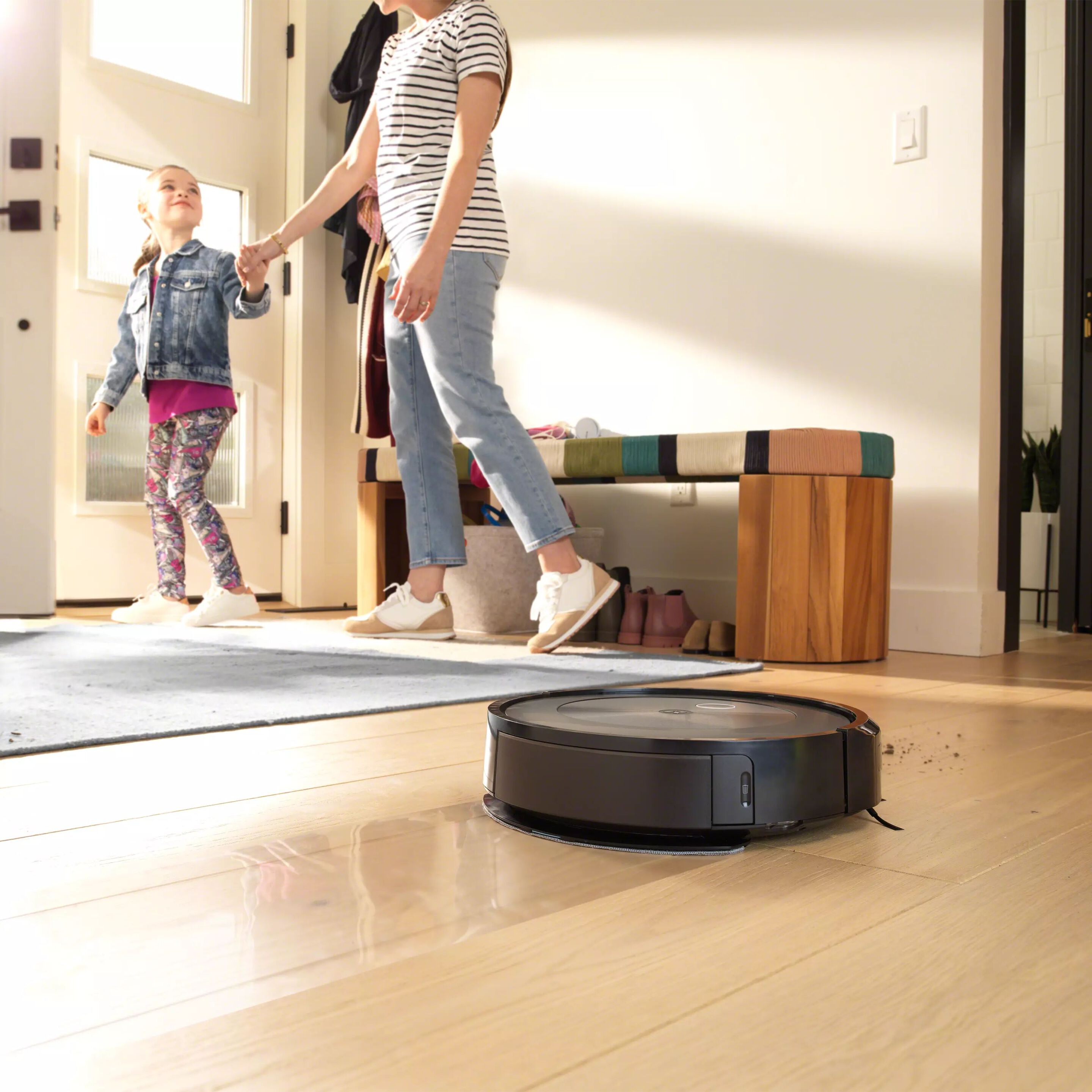 Roomba Combo™ J5 Self Emptying Robot Vacuum And Mop