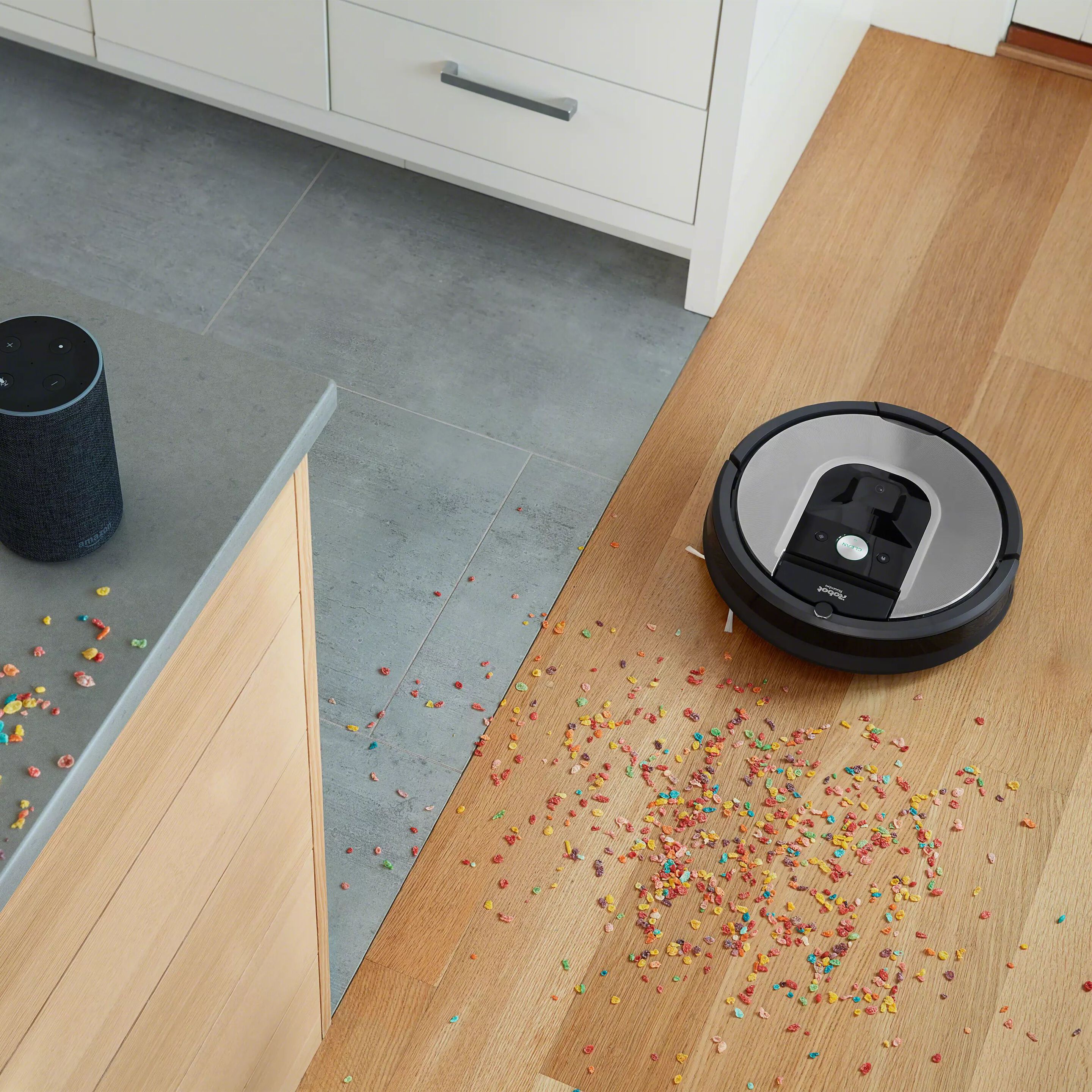 Roomba 960 Robot Vacuum - Refurbished | iRobot