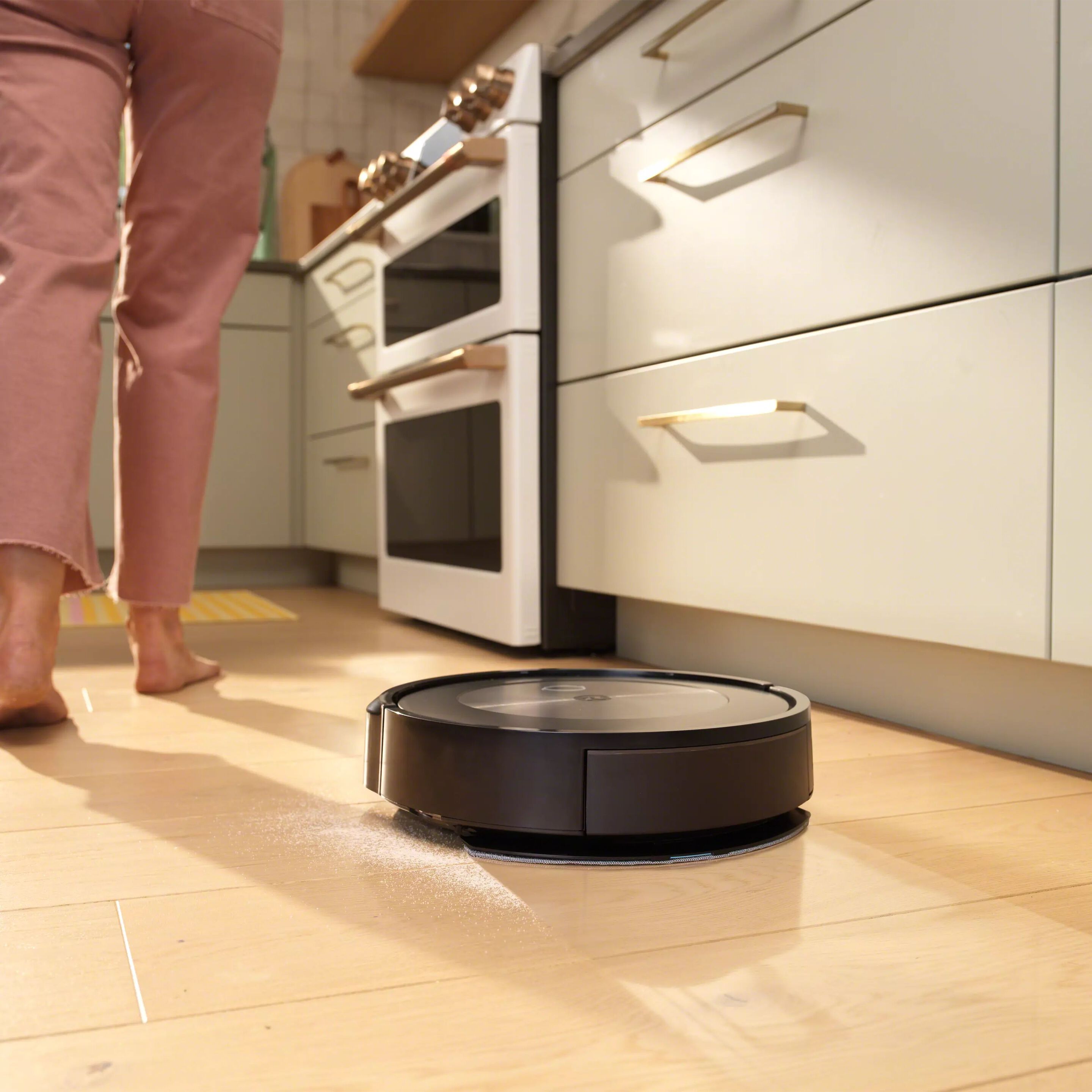 Roomba Combo® J5: Robot Vacuum for Carpet, Wood